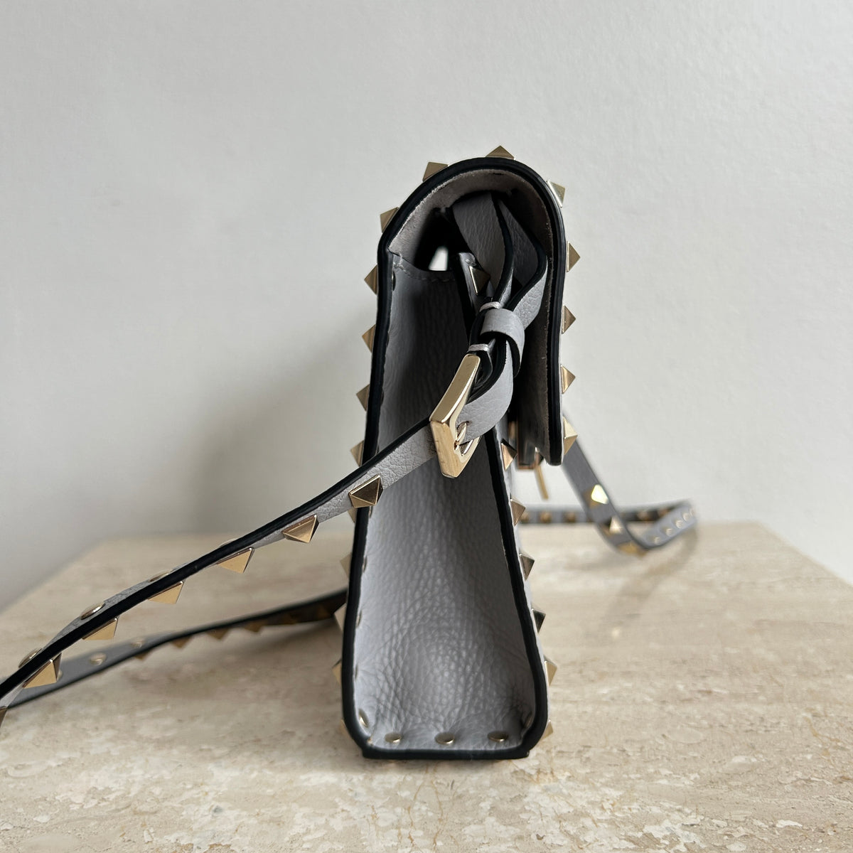 Pre-Owned VALENTINO Rockstud Leather Crossbody Bag Grey – Valamode