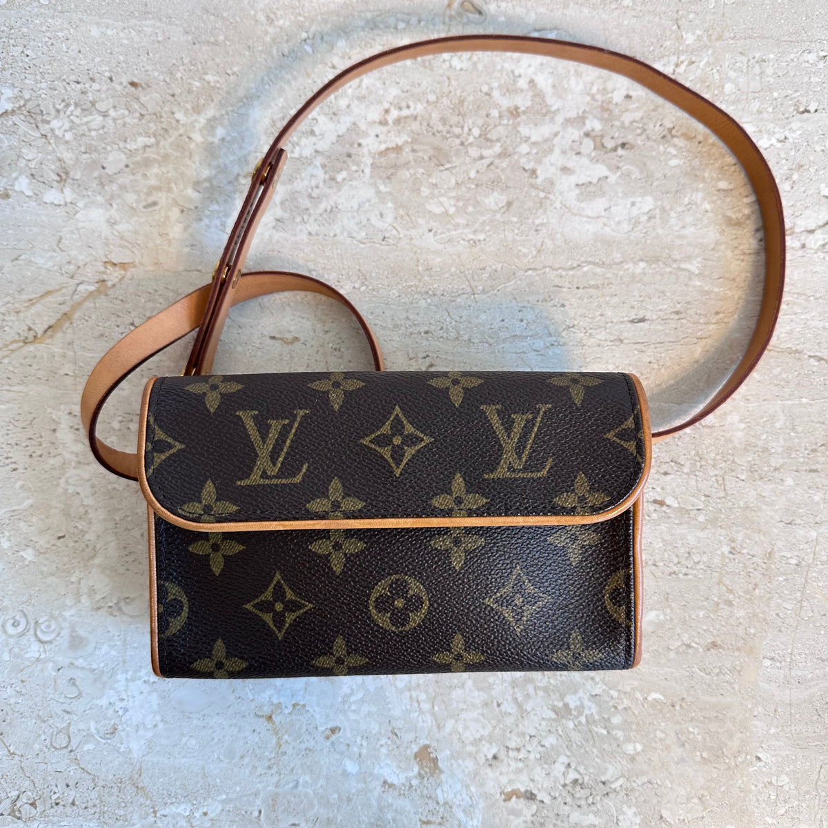 Pre-Owned LOUIS VUITTON Vintage Monogram Florentine S Belt Bag – Valamode